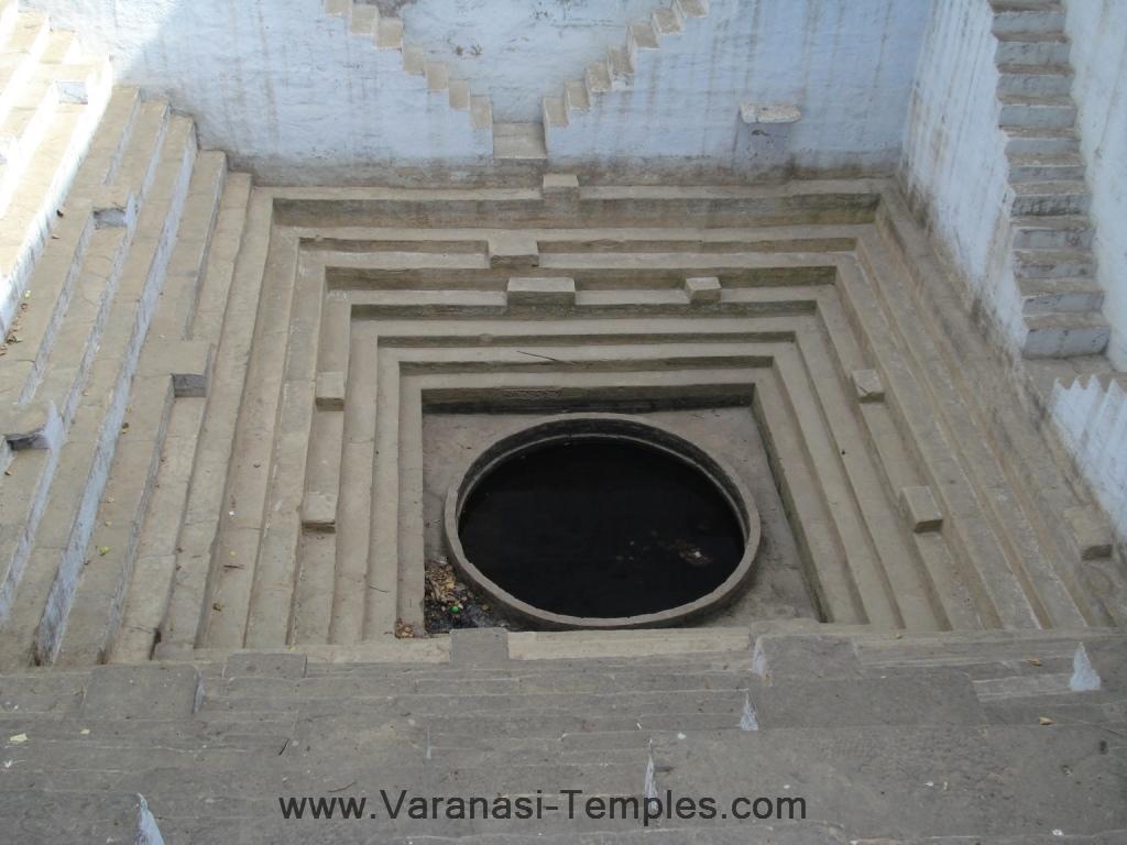 Karkotak Nageshwar - Varanasi Temples